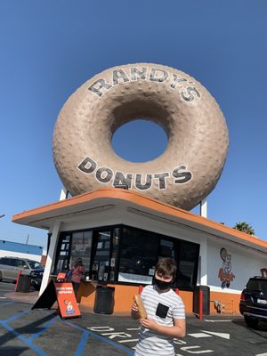RANDY’S DONUTS - 4161 Photos & 3230 Reviews - 805 W Manchester Blvd ...