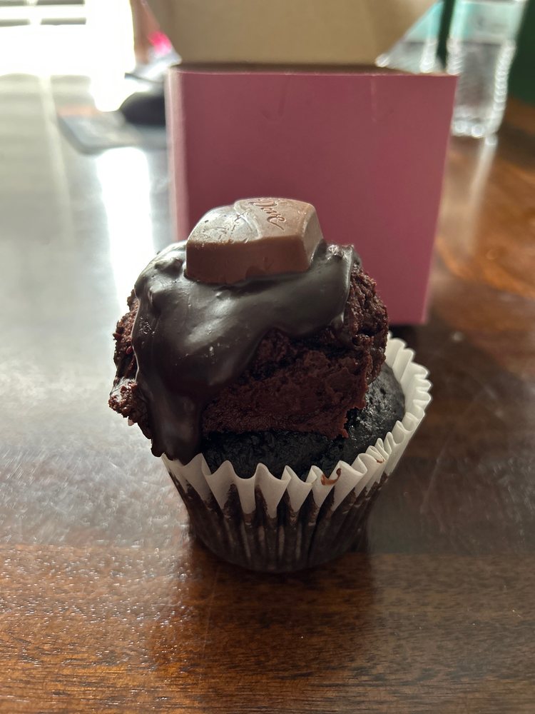 CRAVINGS BAKERY AND CAFE’ - Updated January 2025 - 10 Photos & 11 ...