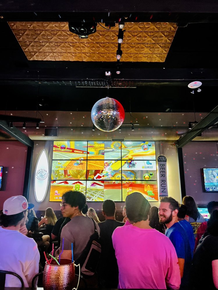 THE CORNER TAVERN - 17 Photos & 18 Reviews - 102 E Rte 66, Flagstaff ...