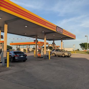 CEFCO CONVENIENCE STORE - Updated May 2024 - 5601 Bagby Ave, Waco ...