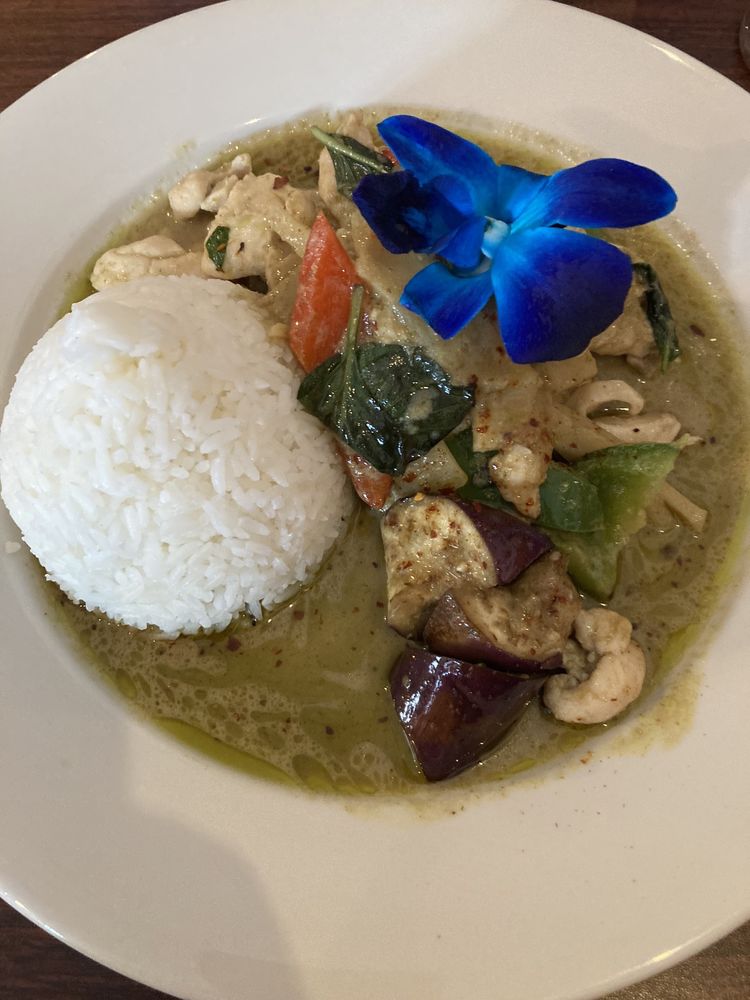 RUANG TONG - 87 Photos & 154 Reviews - 6790 Forest Hill Ave, Richmond ...