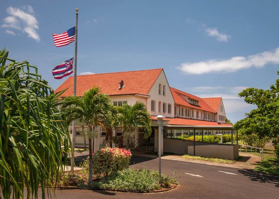 LUNALILO HOME - Updated December 2025 - 22 Photos - 501 Kekauluohi St ...