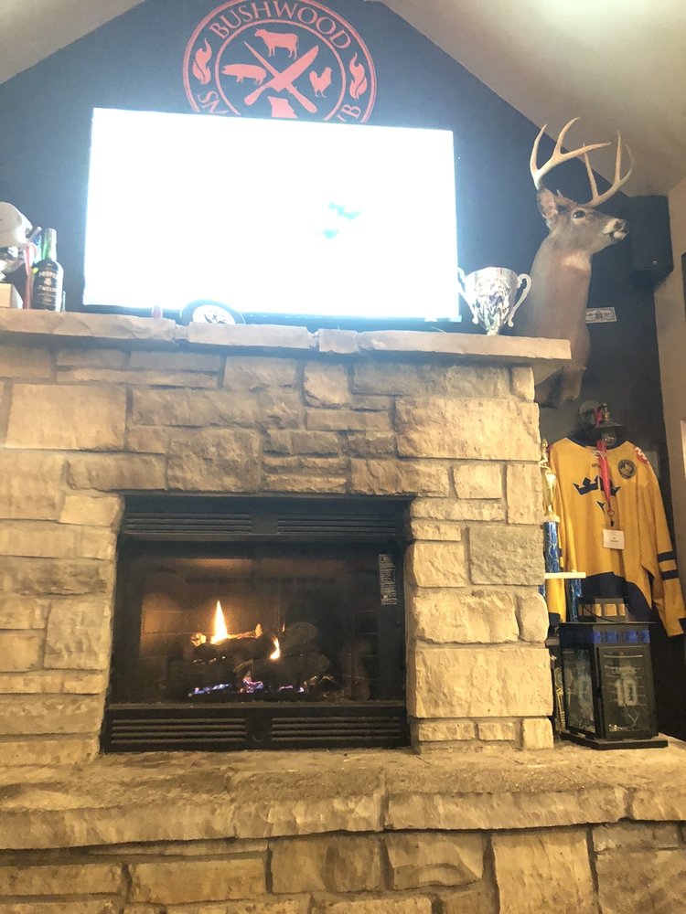 THE GEYER INN - 16 Reviews - 220 S Geyer Rd, Kirkwood, Missouri - Dive ...