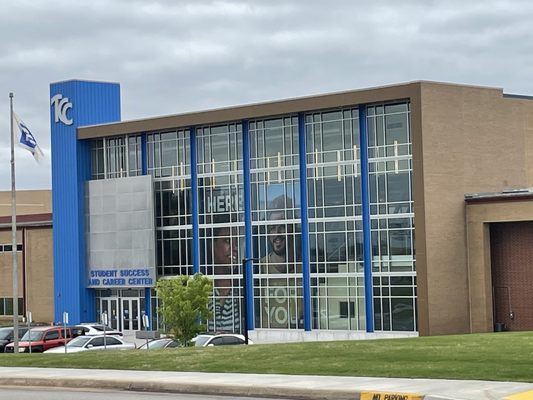 TULSA COMMUNITY COLLEGE SOUTHEAST CAMPUS - Updated December 2025 - 16 ...