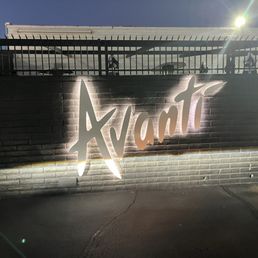 AVANTI - Updated December 2025 - 284 Photos & 387 Reviews - 2728 E ...