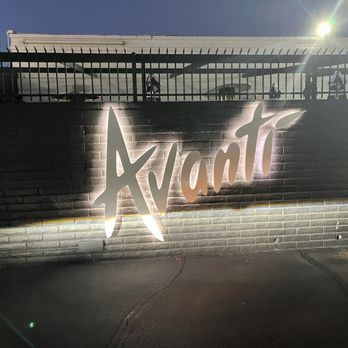 AVANTI - Updated March 2025 - 246 Photos & 372 Reviews - 2728 E Thomas ...