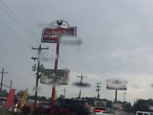 SOUTHERN CHICKS CAFE & DAIQUIRIS - Updated May 2025 - 17 Photos & 32 ...