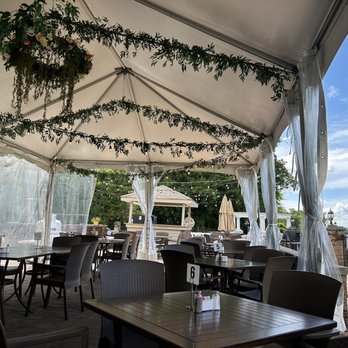 CARLUCCI’S WATERFRONT - Seafood Restaurant in Mount Laurel, New Jersey ...