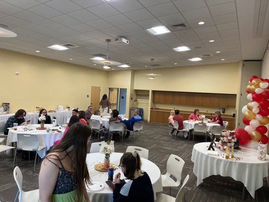 GLADSTONE COMMUNITY CENTER - Updated December 2025 - 14 Reviews - 6901 ...