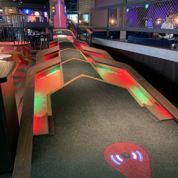 PUTTSHACK - EDINA - Updated June 2025 - 201 Photos & 55 Reviews - 330 ...