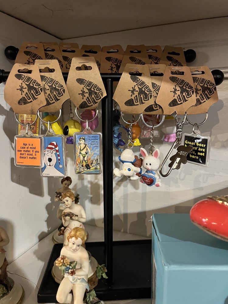 DISCO TITS VINTAGE - Updated October 2025 - 29 Photos - 2100 W 8th St ...