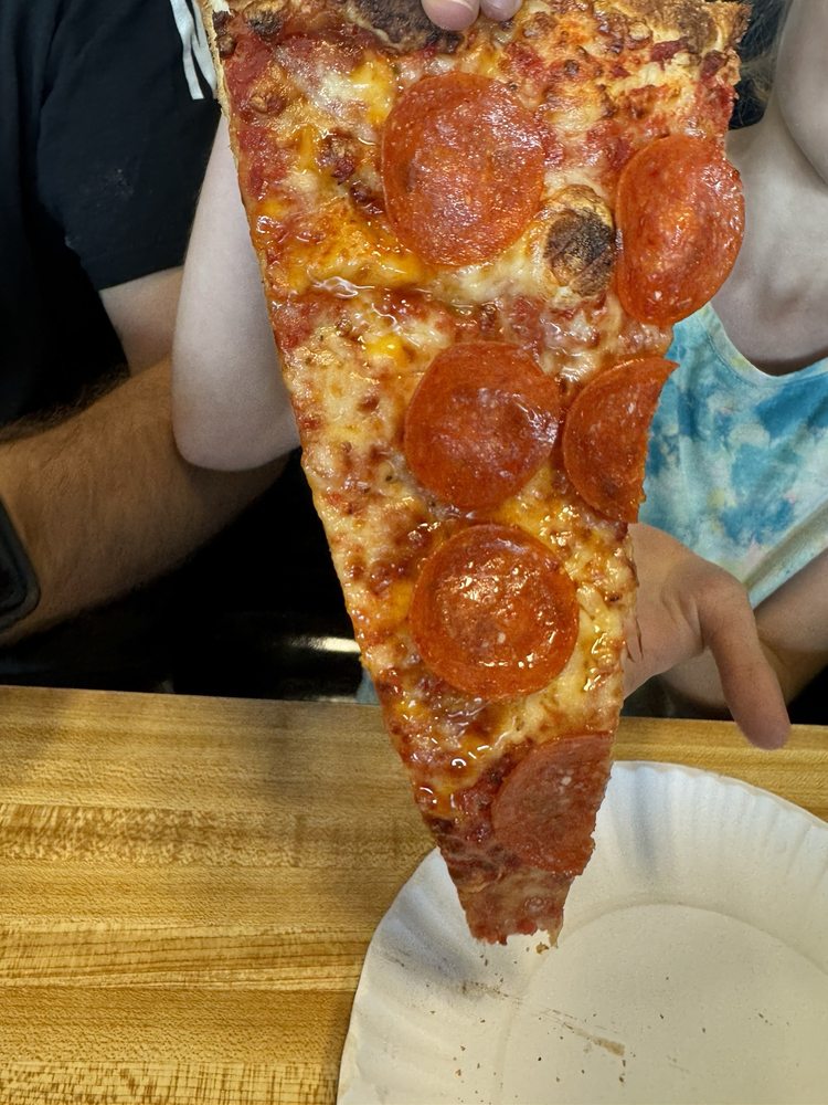 FRATELLO’S PIZZERIA - Updated May 2026 - 12 Photos - 9225 River Rd ...