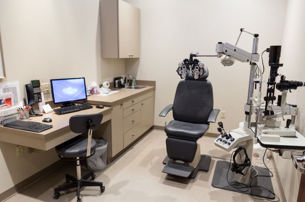 EYE CARE ASSOCIATES OF ST. LOUIS - Updated May 2026 - 11 Photos & 15 ...