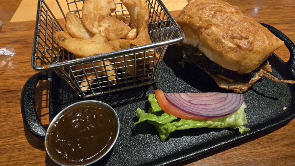 SQUATTERS PUB BREWERY - Updated December 2024 - 1140 Photos & 1478 ...