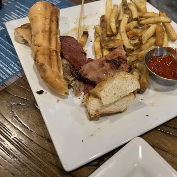 CRAFT 60 TAPHOUSE & GRILL - Updated May 2025 - 187 Photos & 141 Reviews ...