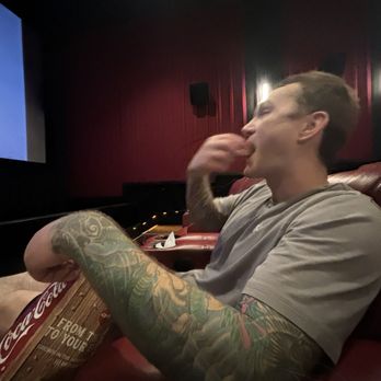 AMC CENTERPOINT 11 - Updated December 2025 - 84 Photos & 214 Reviews ...