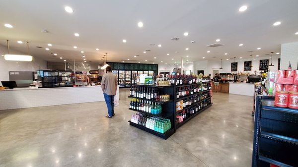 ST JAMES DELI & SPIRITS - Updated October 2025 - 37 Photos & 83 Reviews ...