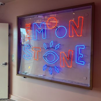 THE MOONSTONE - Updated December 2025 - 192 Photos & 108 Reviews - 930 ...