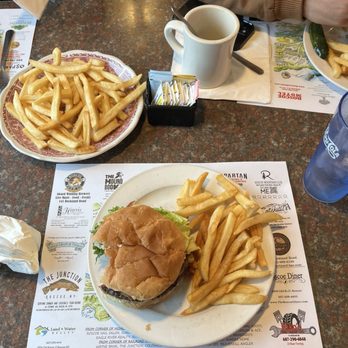 ROSCOE DINER - Updated August 2025 - 182 Photos & 290 Reviews - 1908 ...