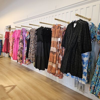 BRAND BAR - Updated January 2026 - 13 Photos - 8420 Transit Rd ...