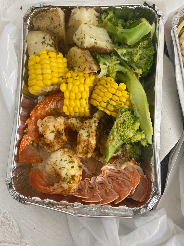 CRUSTY CRAB - Updated October 2025 - 15 Photos & 29 Reviews - 205 ...