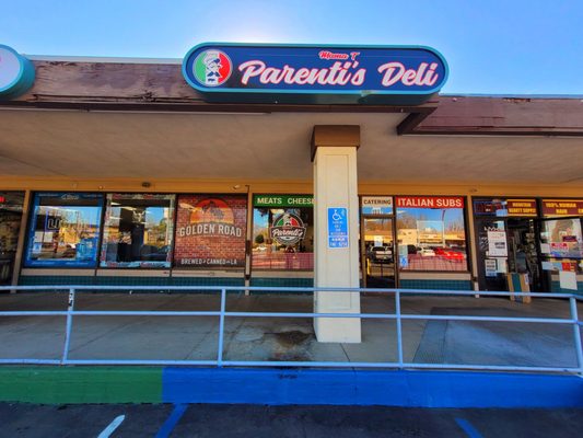 MAMA T PARENTI’S DELICATESSEN - Updated January 2026 - 279 Photos & 385 ...