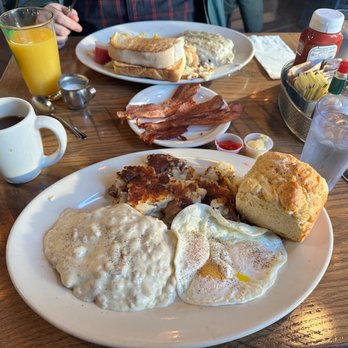 B3 BREAKFAST AND BURGER BAR - 450 Photos & 606 Reviews - 4027 196th St ...