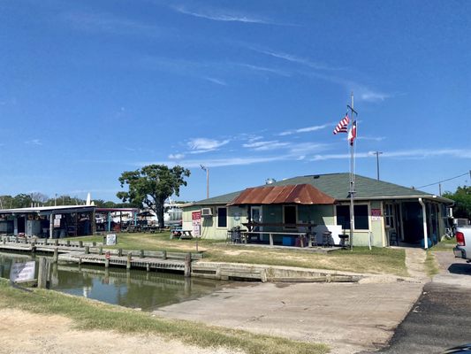 THE FISH SPOT - Updated December 2025 - 125 Photos & 91 Reviews - 4009 ...