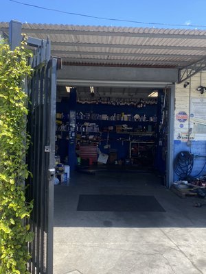 PACIFIC AUTO SERVICE - Updated October 2025 - 174 Reviews - 4225 Santa ...