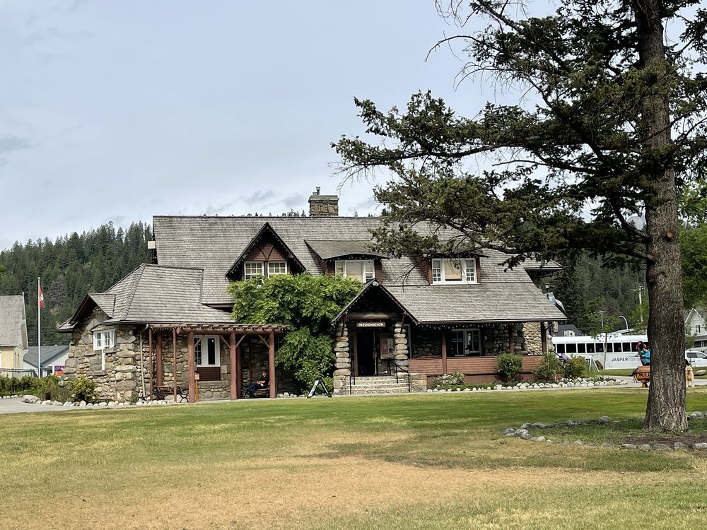 JASPER INFORMATION CENTRE - Updated January 2026 - 15 Photos - 500 ...