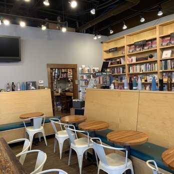 BOOKWORM OF EDWARDS - Updated December 2024 - 60 Photos & 81 Reviews ...