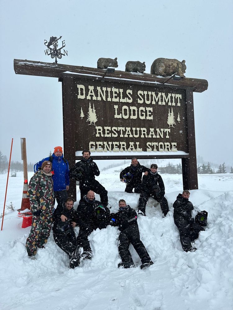 DANIEL SUMMIT LODGE & GENERAL STORE - Updated September 2024 - 20 ...