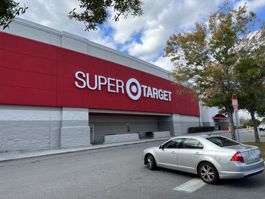 TARGET - Updated December 2025 - 88 Photos & 86 Reviews - 2155 Town ...