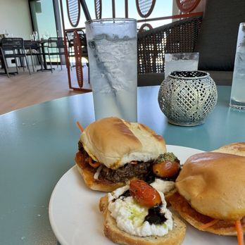 WOVEN SEAFOOD & CHOPHOUSE - Updated August 2024 - 130 Photos & 42 ...