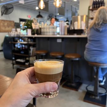 SOCIAL EATS CAFÉ - PROJECT 607 - Updated July 2025 - 102 Photos & 75 ...