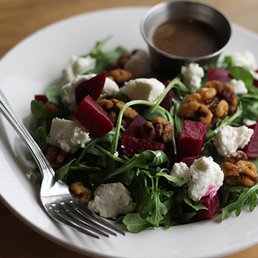 MACKENZIE RIVER PIZZA, GRILL & PUB - Updated July 2025 - 276 Photos ...