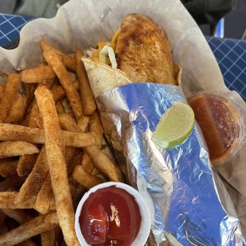 HARBOR FISH CAFE - Updated August 2025 - 748 Photos & 899 Reviews ...