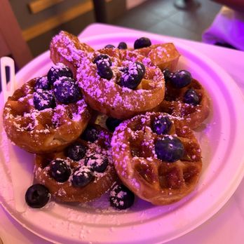 MEERA COFFEE & PLANTS - Updated August 2024 - 215 Photos & 127 Reviews ...