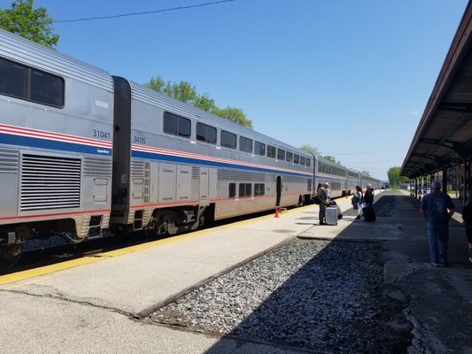 AMTRAK - Updated October 2025 - 15 Photos - 601 Saint Andrew St, La ...
