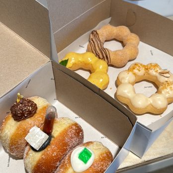 KIN BAKESHOP - Updated July 2024 - 400 Photos & 141 Reviews - 199 S ...