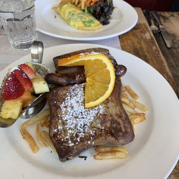 MAISON HARLEM - Updated August 2025 - 650 Photos & 626 Reviews - 341 St ...