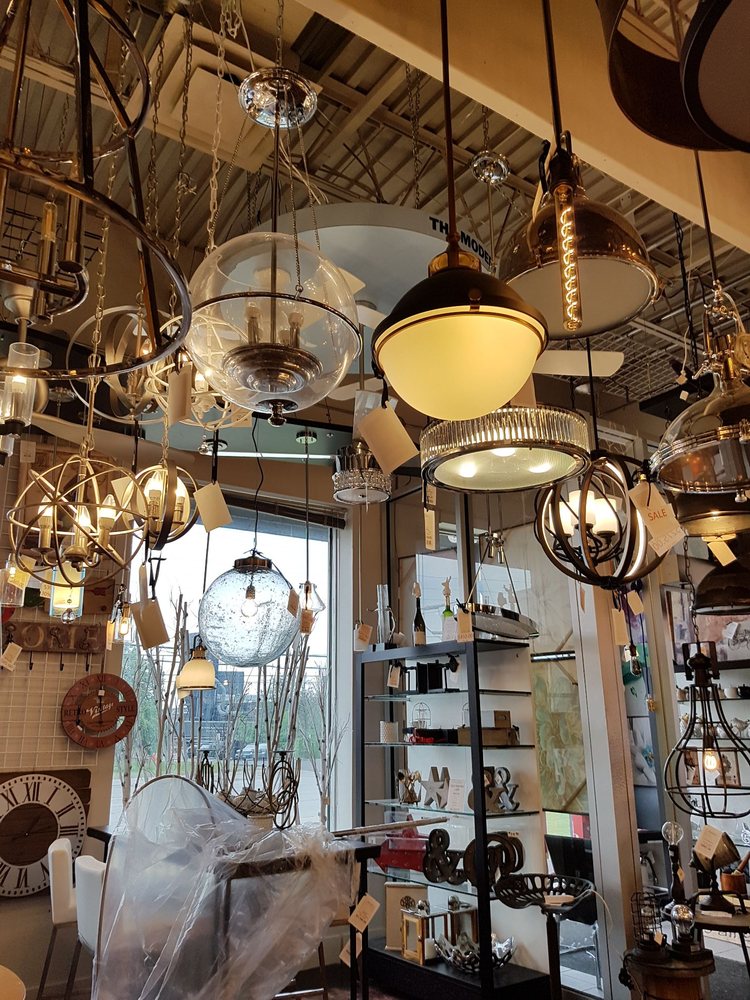 WATTS CURRENT - Updated December 2025 - 21 Photos - 1001 Lakeshore Road ...