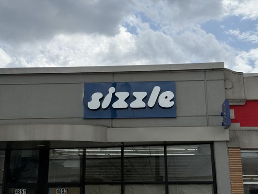 SIZZLE - Updated September 2025 - 4853 Oakton St, Skokie, Illinois ...