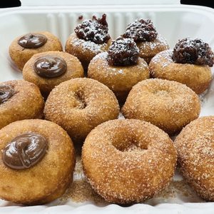 PIP’S ORIGINAL DOUGHNUTS & CHAI - 4228 Photos & 2876 Reviews - 4759 NE ...