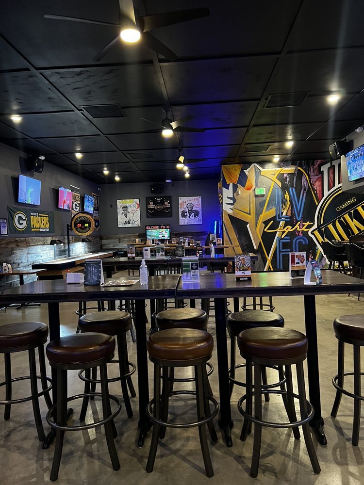 KICKERS GAMING & SPORTS BAR - 36 Photos & 30 Reviews - 931 Las Vegas ...