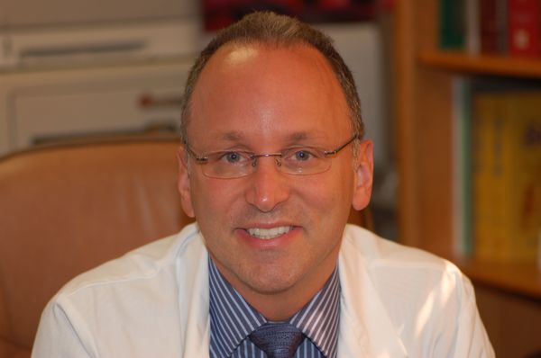 MARC KAYEM, MD, FRCSC - Updated August 2025 - 17 Photos & 13 Reviews ...