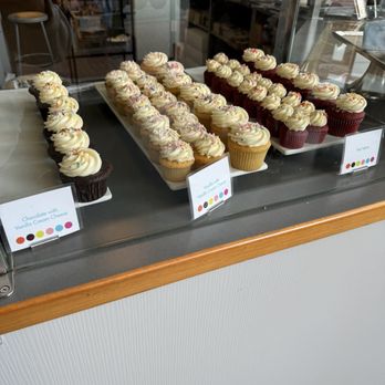 SAINT CUPCAKE - Updated February 2025 - 446 Photos & 577 Reviews - 1138 ...