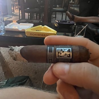 THE CIGAR HOUSE - 180 Photos & 116 Reviews - Calle Fortaleza 257, Old ...