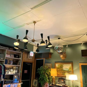 CONSIGNMENT LOUNGE - Updated July 2025 - 48 Photos & 21 Reviews - 3520 ...