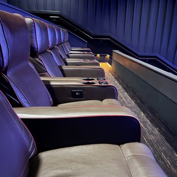 AMC ANAHEIM GARDENWALK 6 - Updated August 2024 - 158 Photos & 89 ...